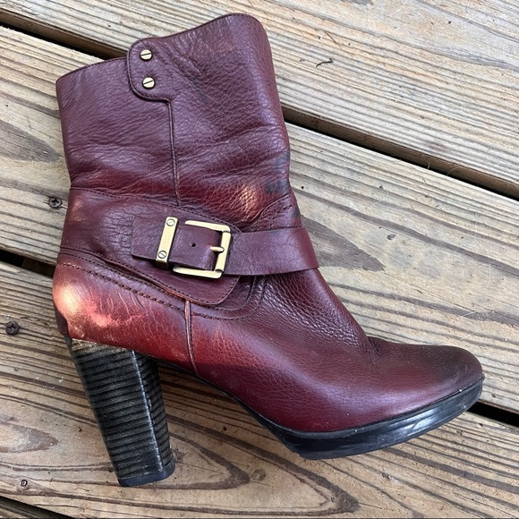 Clarks | Shoes | Clarks Burgundy Leather Heel | Poshmark